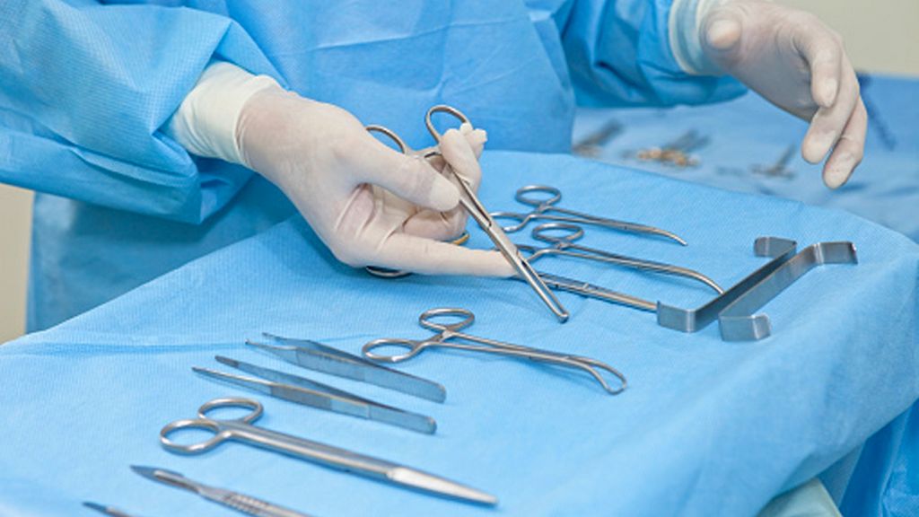 Clamps - Kelly Hemostatic Clamps